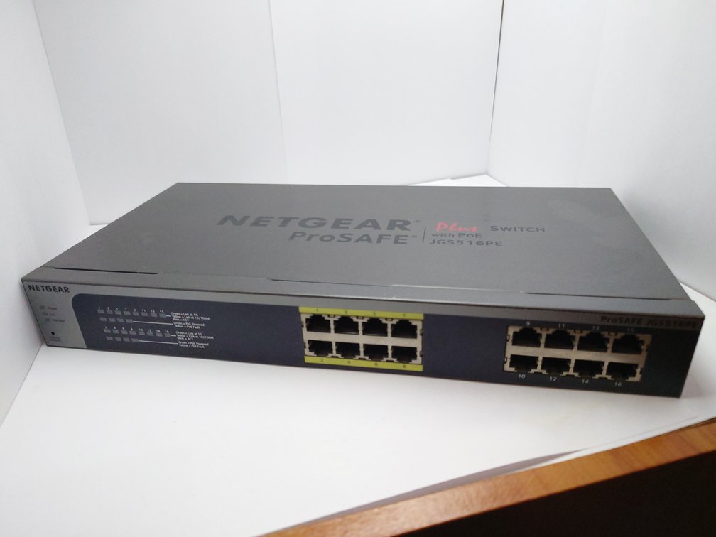 NETGEAR JGS516PE 16埠 Giga機架式簡易網管PoE交換器 - 創易消費效益加倍